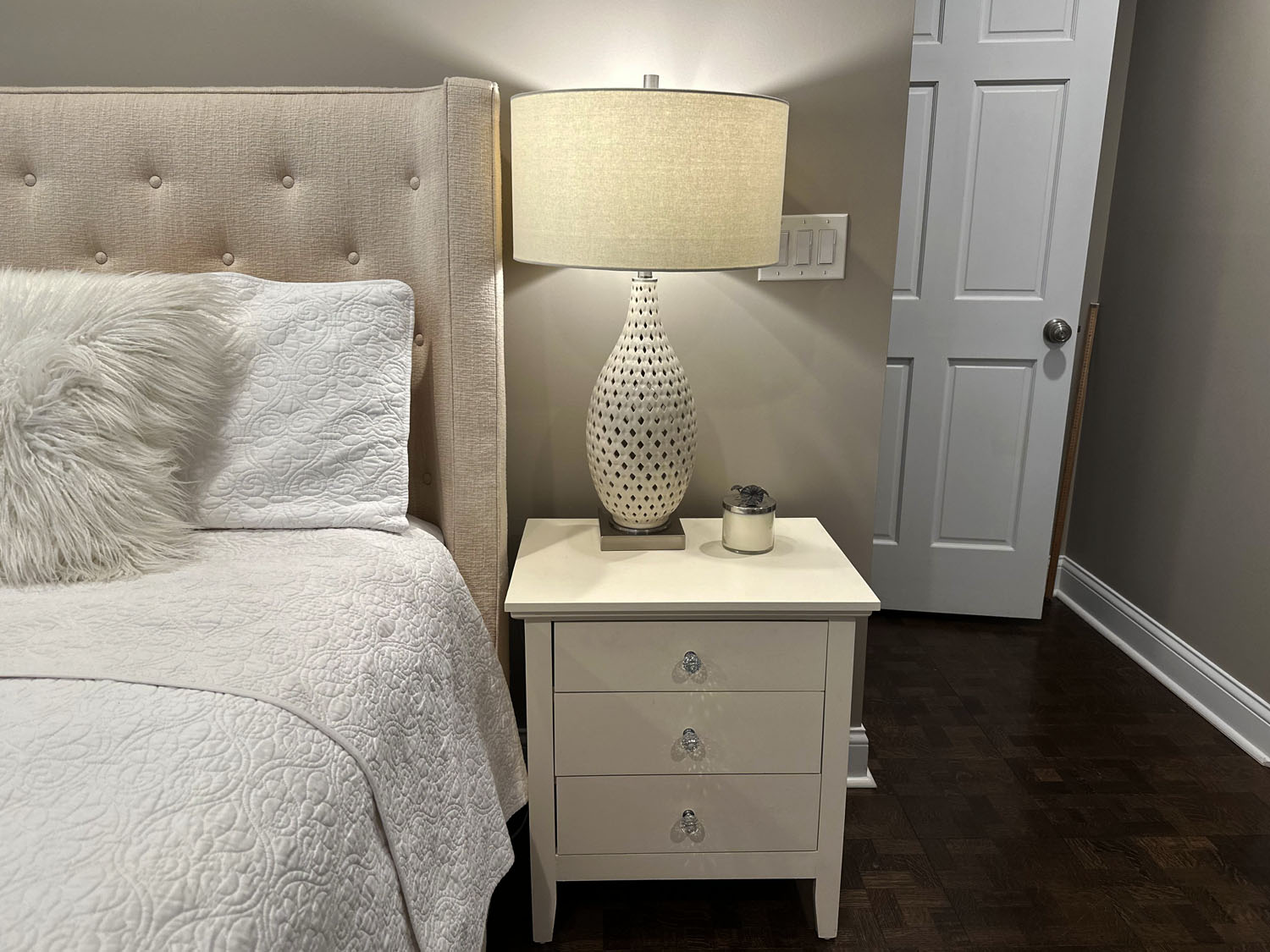 Declutter Your Nightstand - Very Smart Ideas