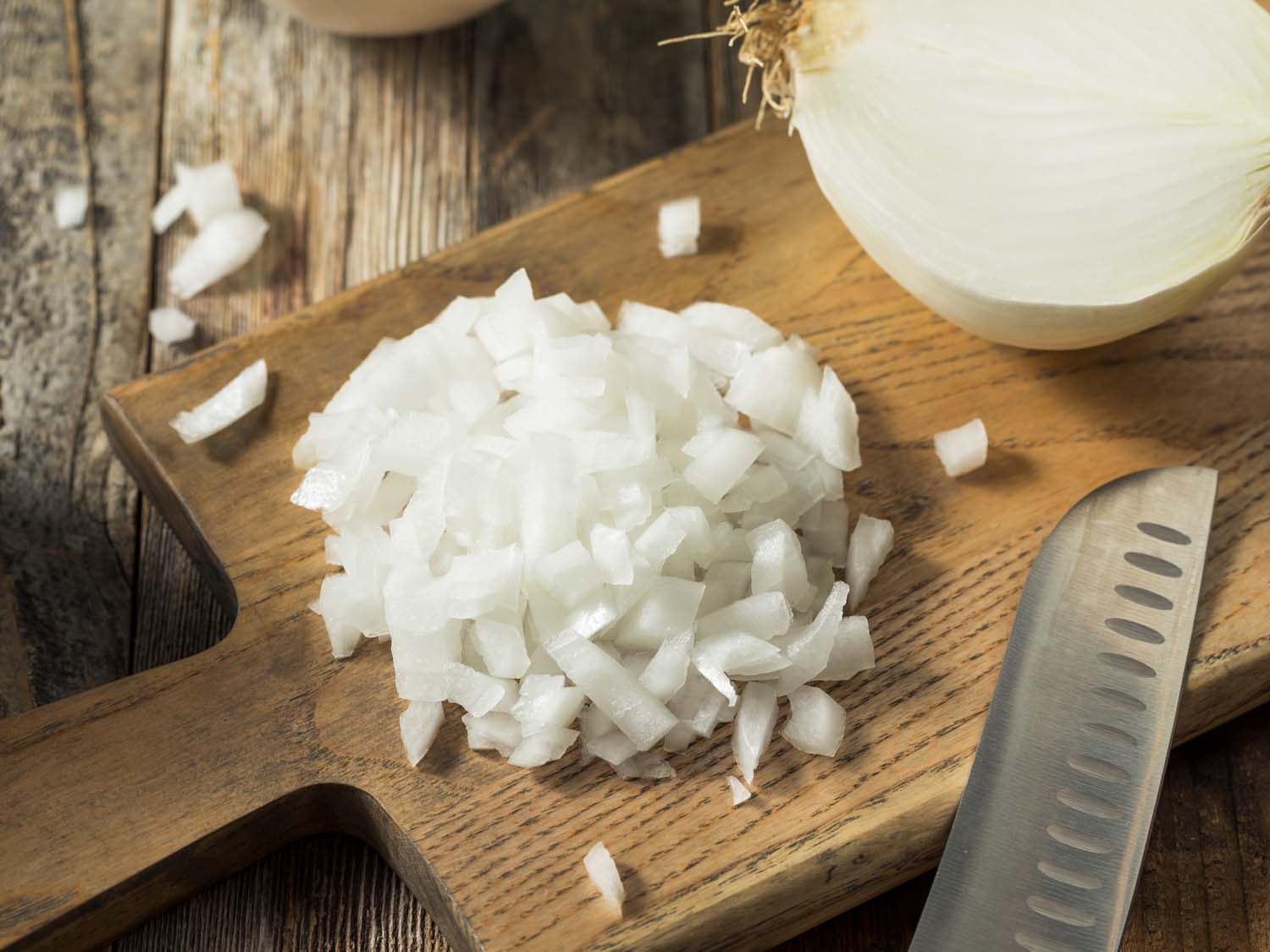 How to Safely Cut an Onion - Very Smart Ideas